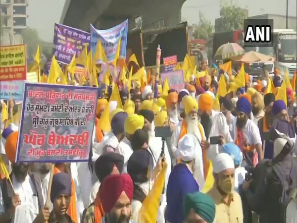 Missing Saroops Of Guru Granth Sahib Sikh Bodies Under Akal Takht