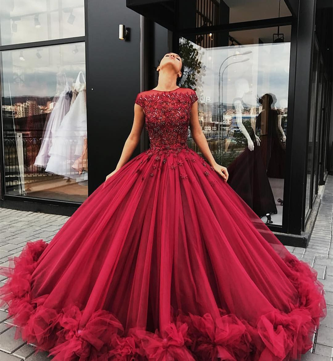 Red Tulle Appliques Ball Gown Promevening Dress Sweet 16 Dresses