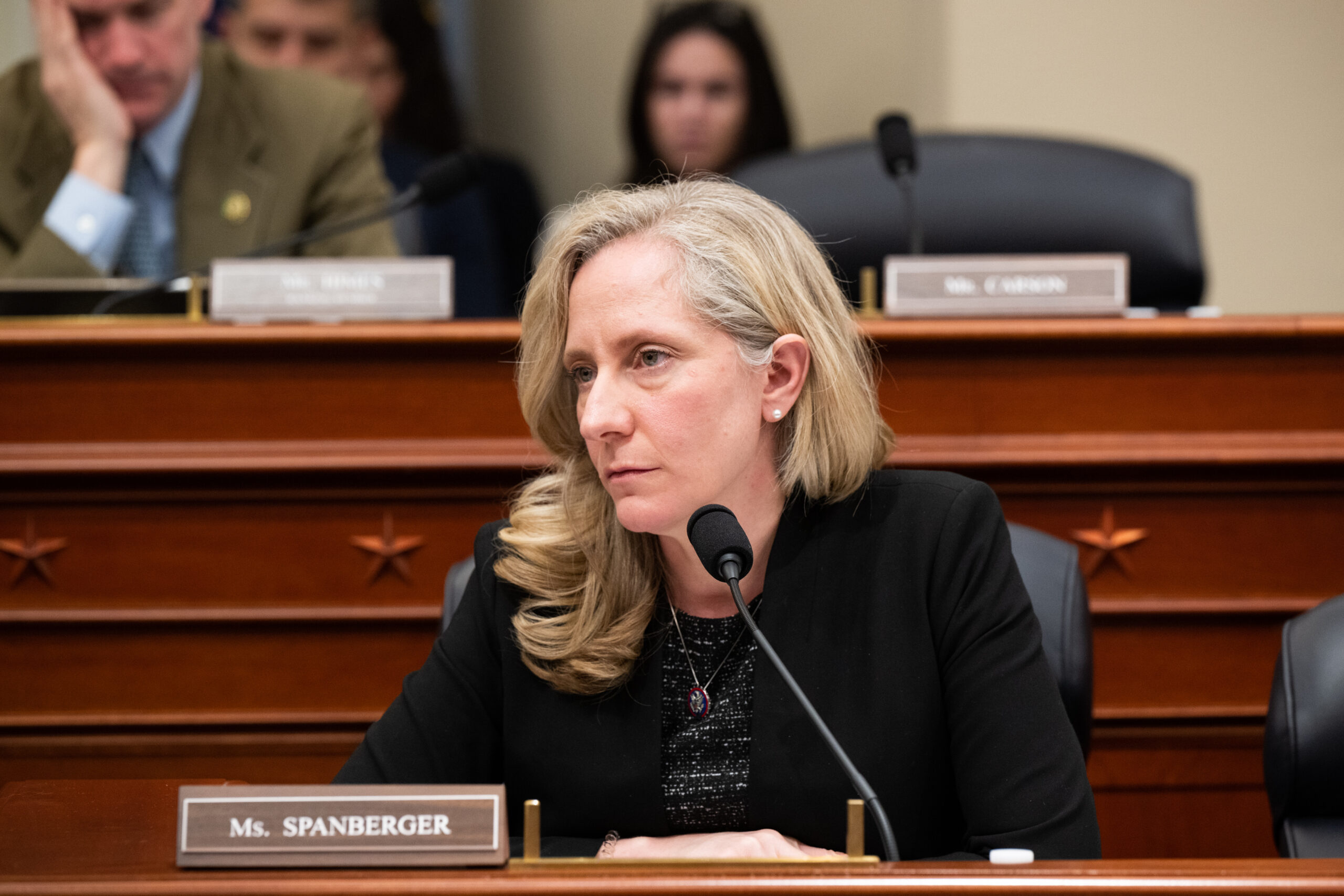 Spanberger Crenshaw Introduce Bipartisan Bill To Crack Down On Cartels