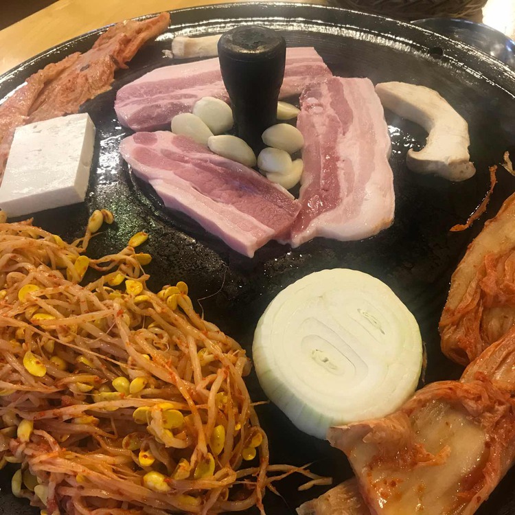 싹쓰리 솥뚜껑 김치삼겹살 일산 삼겹살 솥뚜껑삼겹살 맛집 다이닝코드 빅데이터 맛집검색