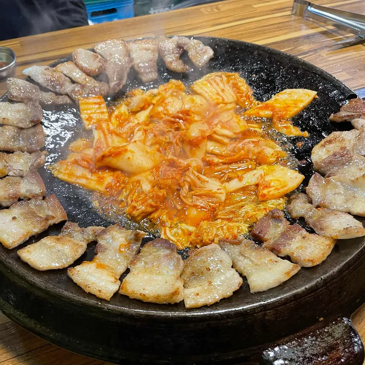 무쇠김치삼겹 양산물금점 양산시 삼겹살 김치삼겹살 맛집 다이닝코드 빅데이터 맛집검색