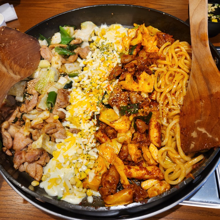 유가네닭갈비 김천대신점 김천 닭갈비 콘치즈닭 맛집 다이닝코드 빅데이터 맛집검색