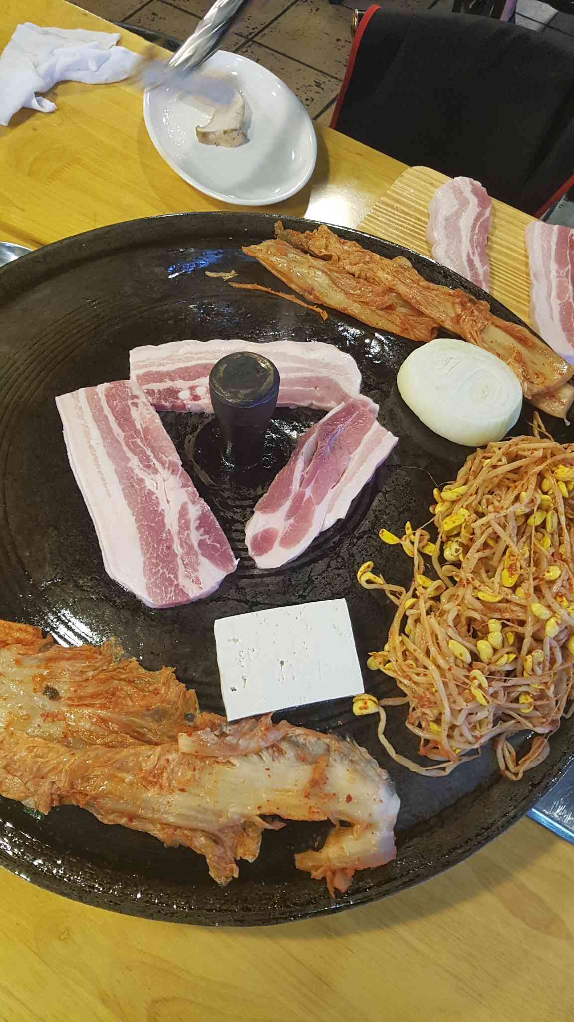 싹쓰리 솥뚜껑 김치삼겹살 일산 삼겹살 솥뚜껑삼겹살 맛집 다이닝코드 빅데이터 맛집검색