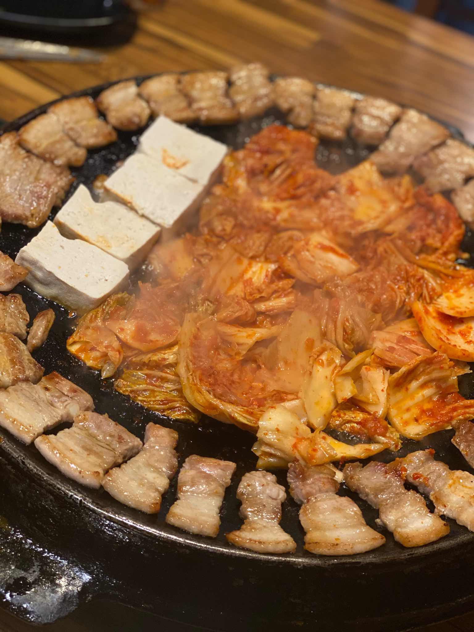 무쇠김치삼겹 한남점 한남동 김치삼겹살 고기집 맛집 다이닝코드 빅데이터 맛집검색