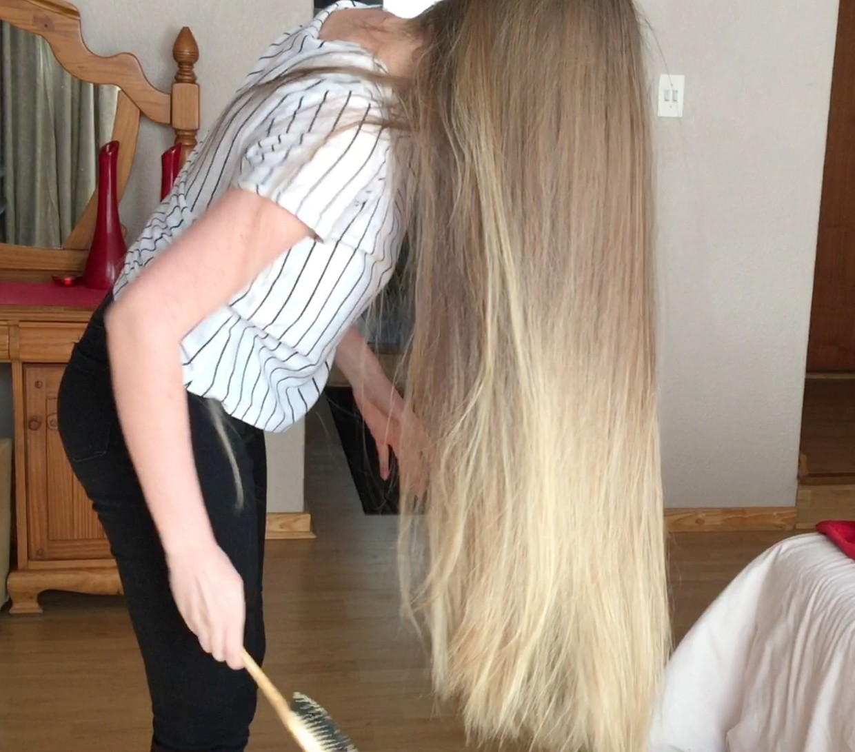 Video Perfect Blonde Tailbone Length Hair Realrapunzels