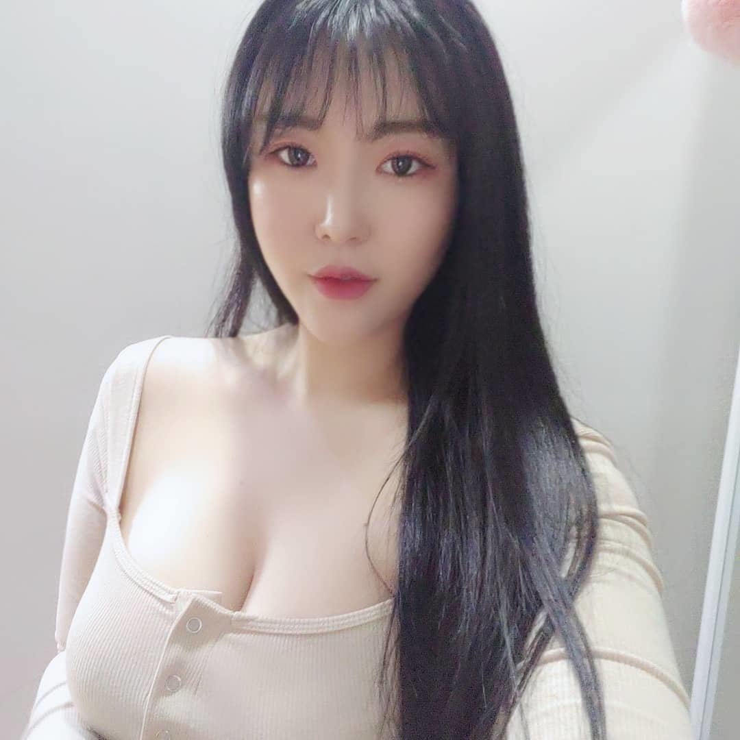 Minji Big Boobs Cim Owo Rim B2b South Korean Escort In Doha