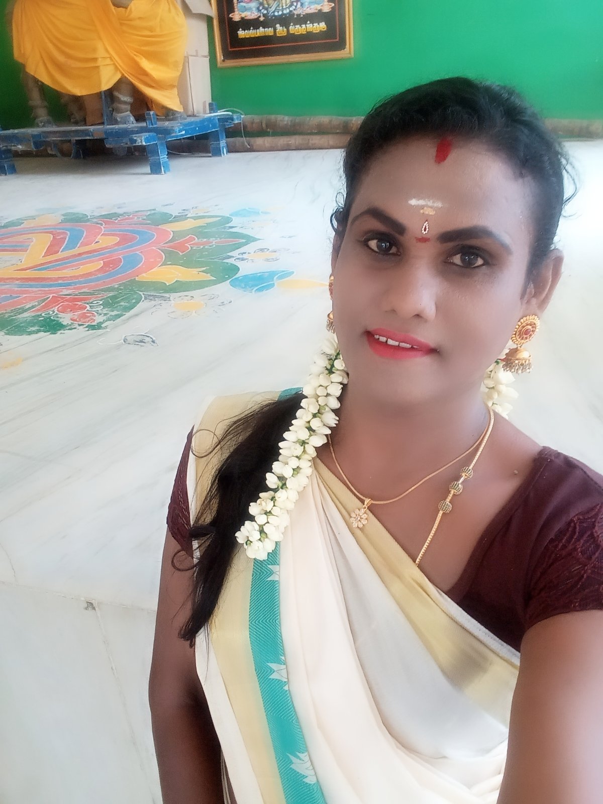 Rithvika Shemale Indian Transsexual Escort In Chennai