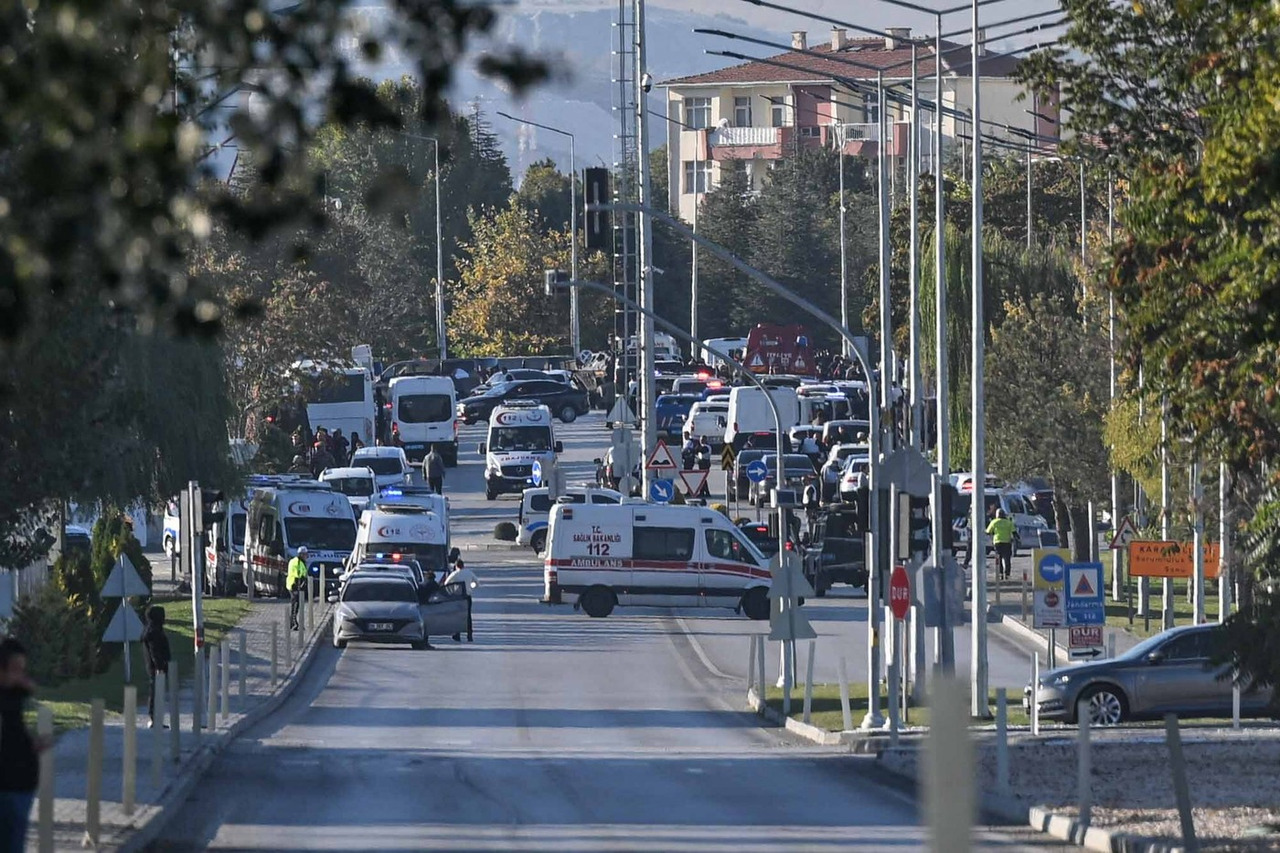 Prve Fotografije S Mjesta Terorističkog Napada U Turskoj Nethr