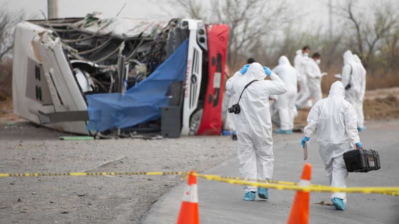 Al Menos 15 Muertos Tras El Choque De Un Autobús Que Transportaba