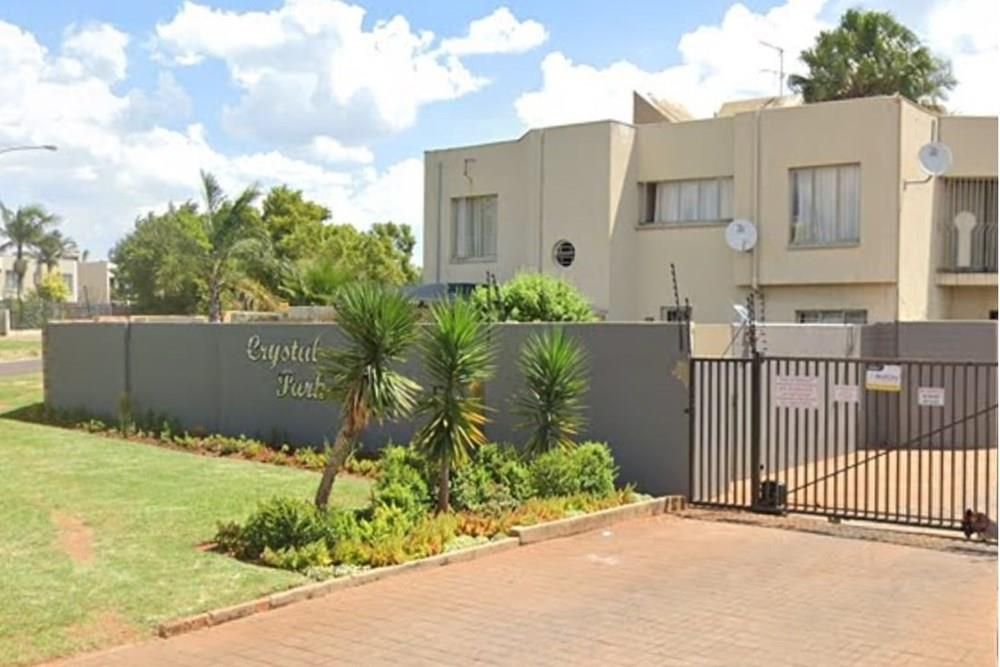 3 Bedroom Townhouse For Sale In Pierre Van Ryneveld 37 Crystal Park