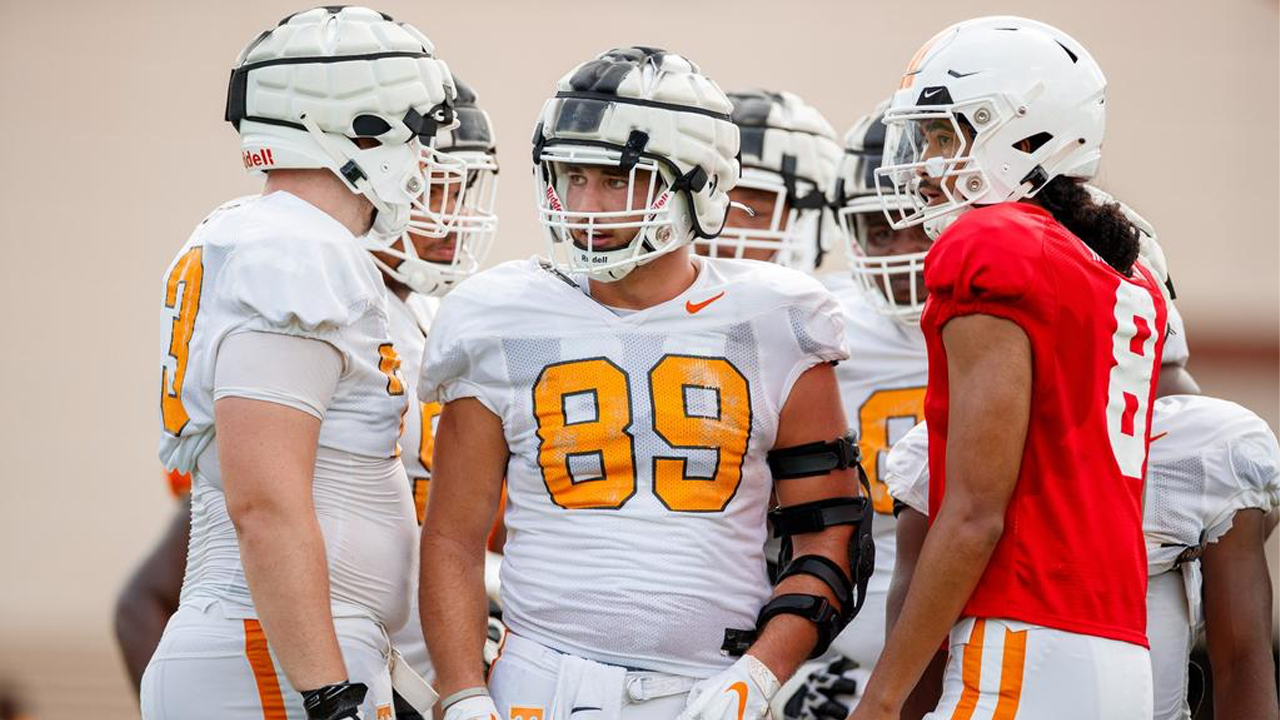 Tennesse Football Releases Depth Chart For Season Opener Vs Virginia Tpl