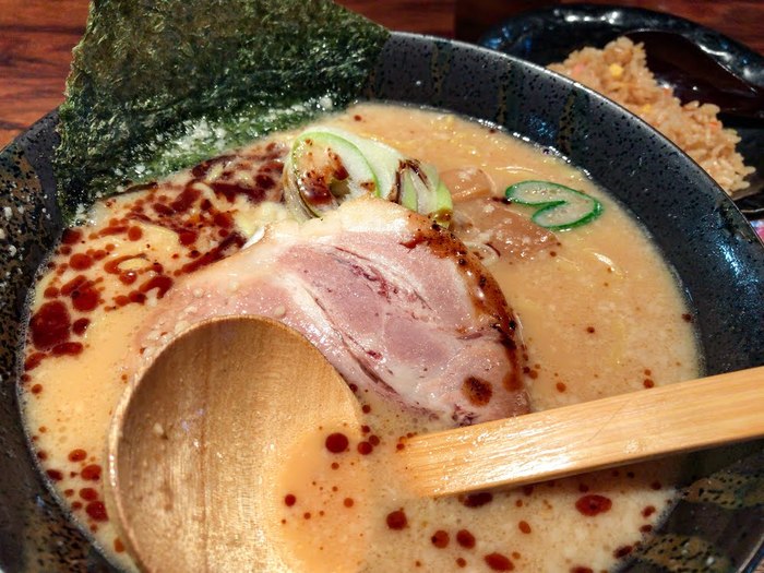 【大阪】本町で行きたいおすすめラーメン27軒：人気ランキング上位のお店一覧 おすすめ旅行を探すならトラベルブックtravelbook