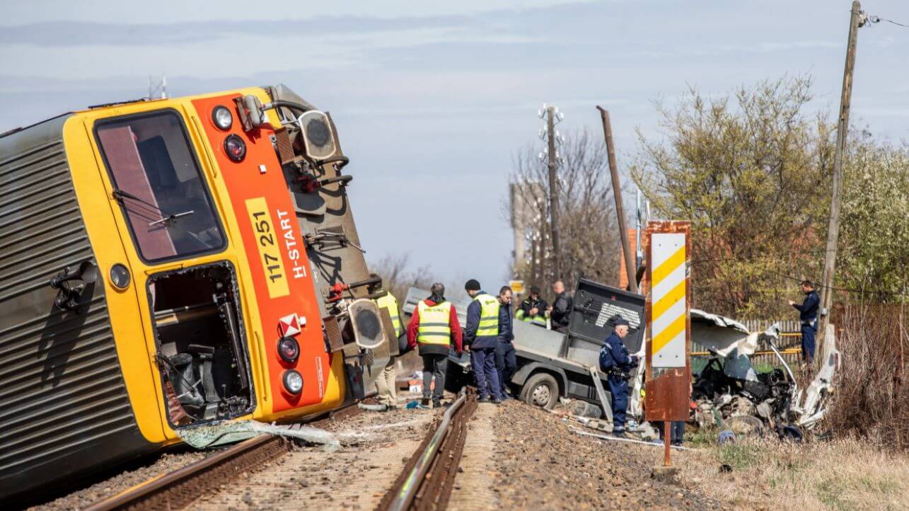 Five Dead After Pick Up Truck Driver Ignores Red Light And Hits Train