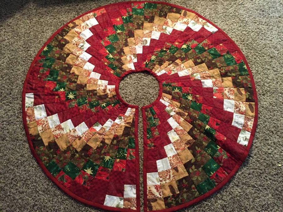 Our Favorite Quilted Tree Skirts This Year Page 3 Crafty House
