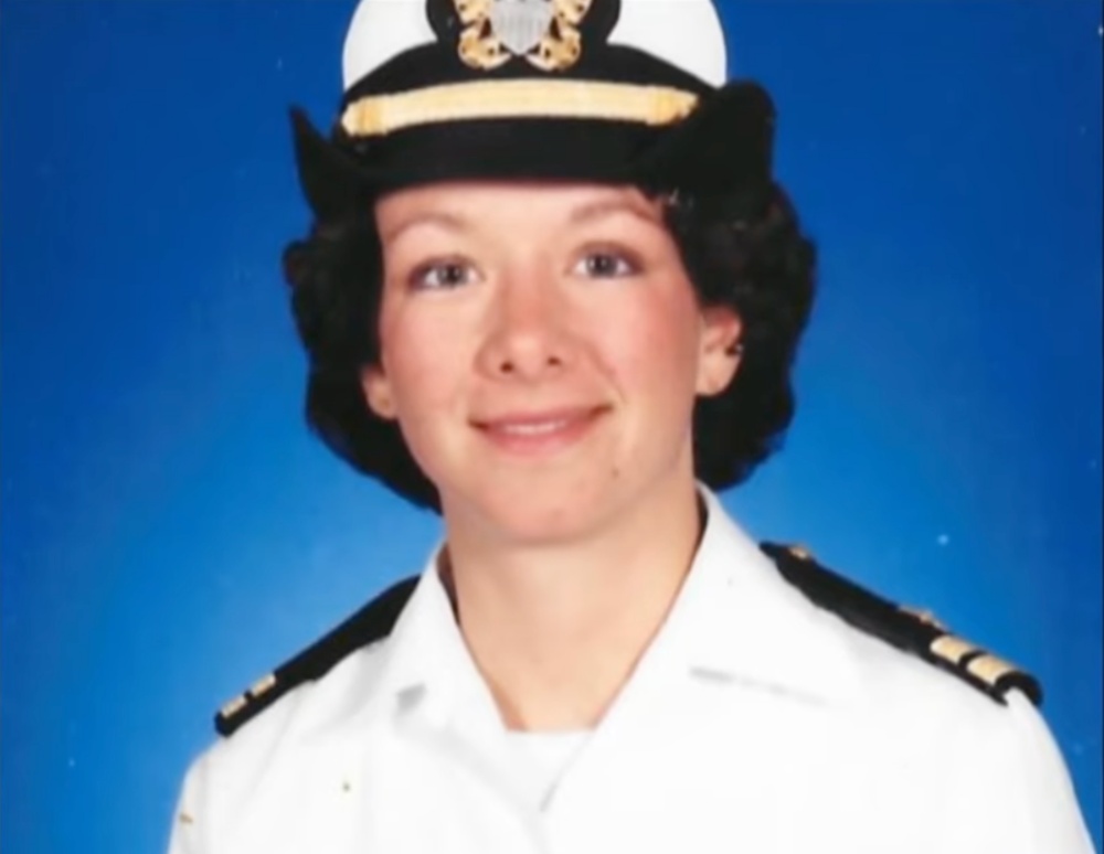 Vice Admiral Lisa M Franchetti The First And Only Female Commander Of