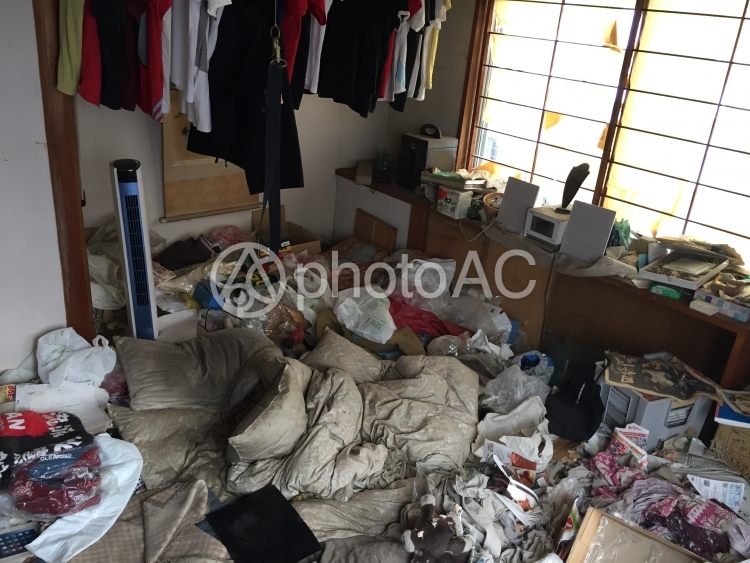 ゴミ屋敷 No 1048688｜写真素材なら「写真ac」無料（フリー）ダウンロードok