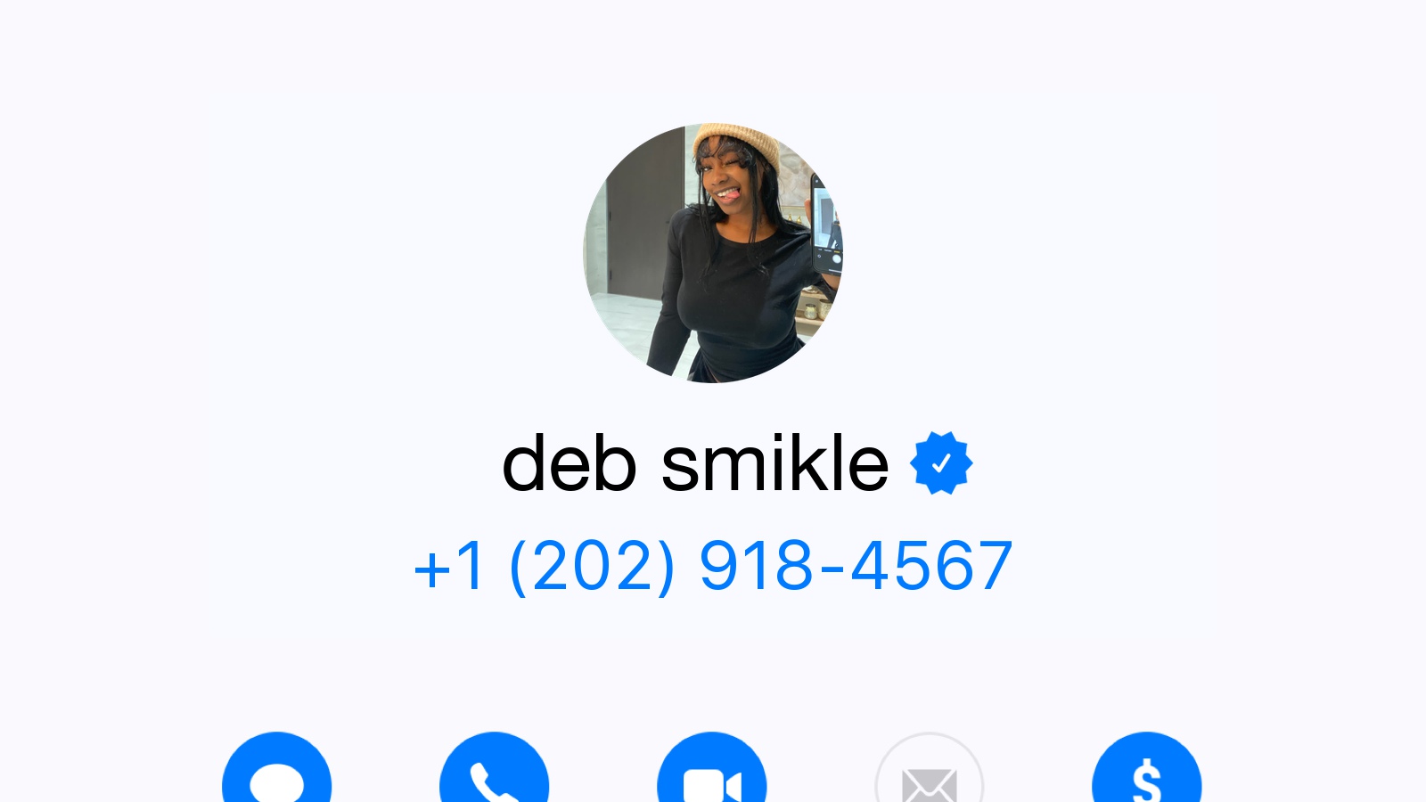 Deb Smikle 🐝 Instagram Tiktok Linktree