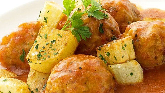 Arriba 62 Imagen Receta Albondigas Con Patatas Abzlocalmx