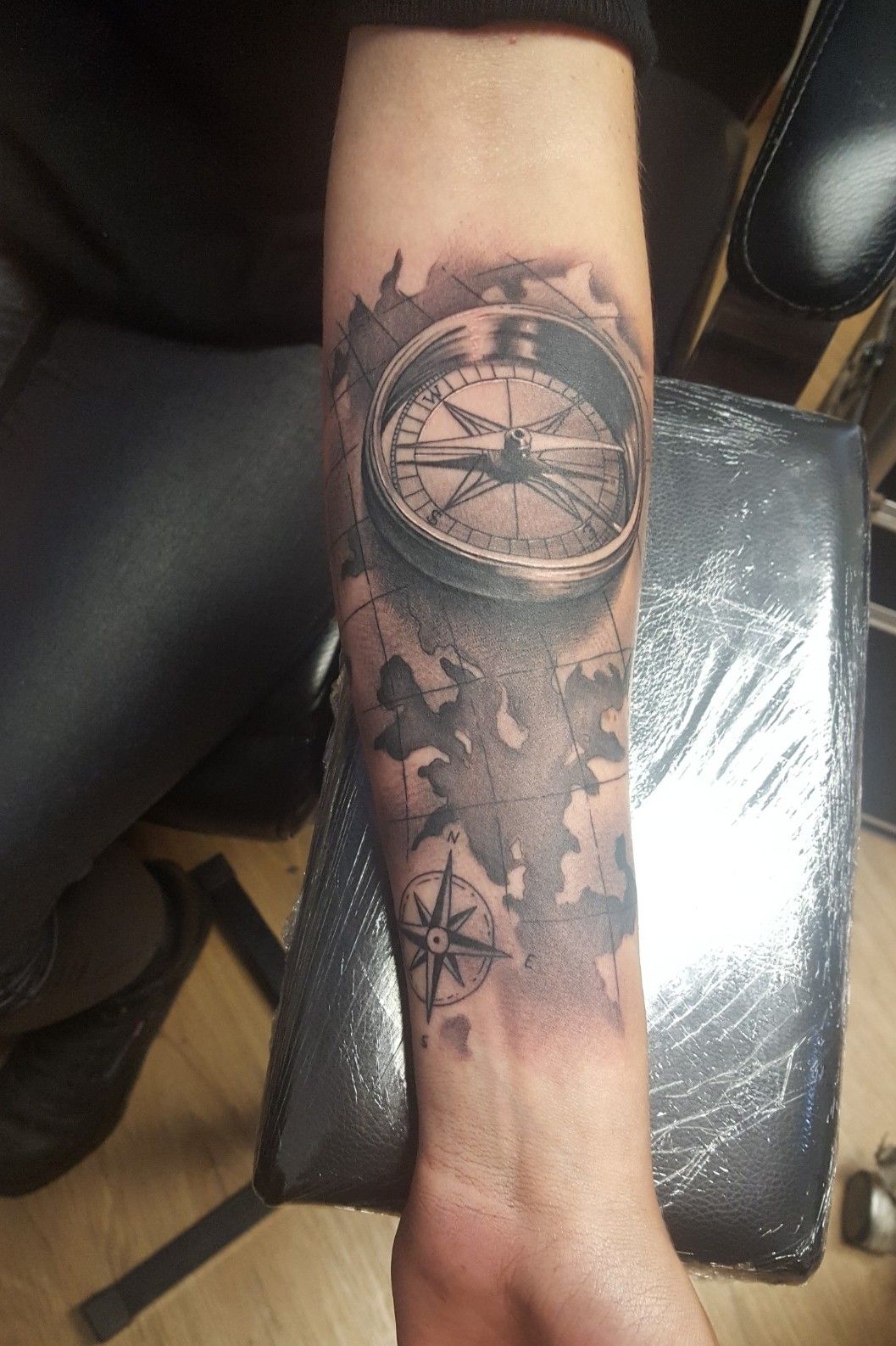 Top 143 Compass Tattoo Designs For Ladies Vn