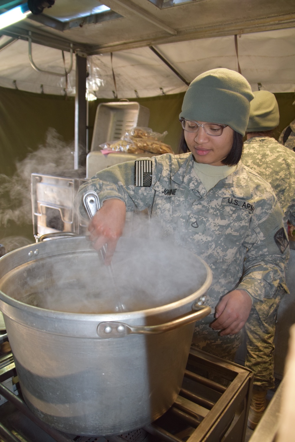 Dvids Images Army Food Service Specialist Cooks Up Meals For The