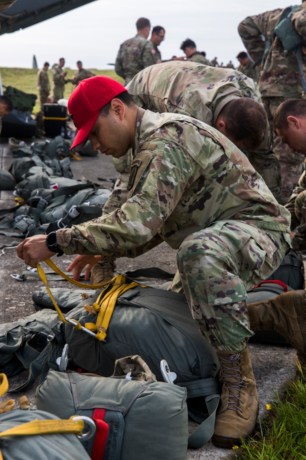 Dvids Images Preparing For D Day 75 Airborne Jump Image 3 Of 8