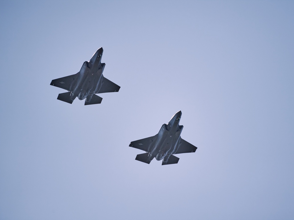 Dvids Images First Air National Guard F 35s Arrive At Vermonts