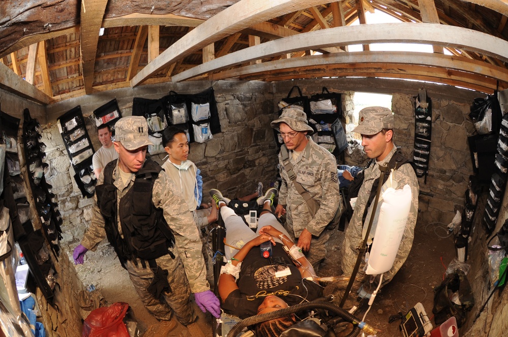 Dvids Images Us Medics Build Field Hospital Image 12 Of 12