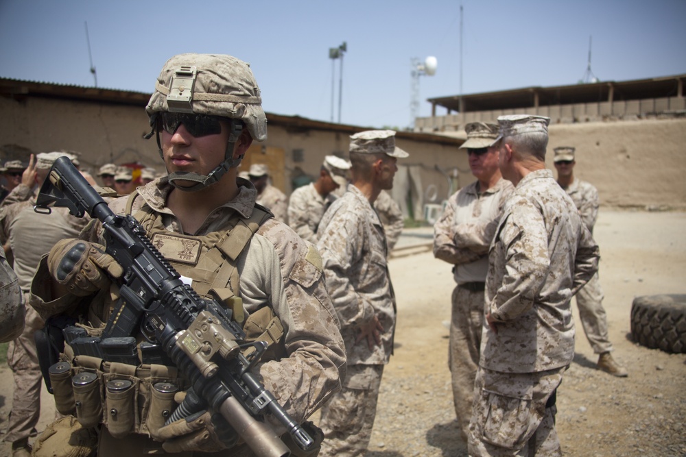 Dvids Images Cmc And Smmc Visit 17 Marines On Fob Jackson Image