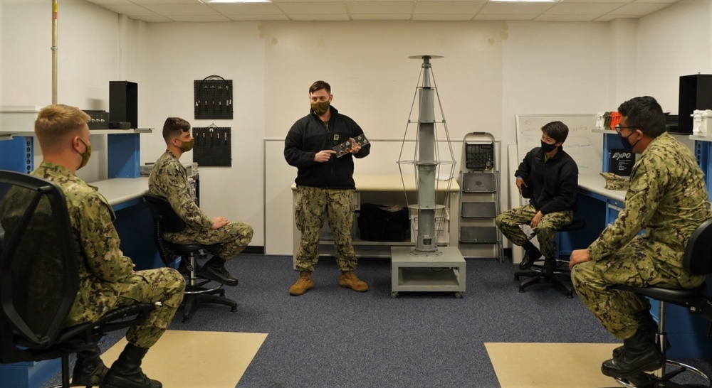 Dvids Images Iwtc Corry Station Instructor Trains Deploying Sailors