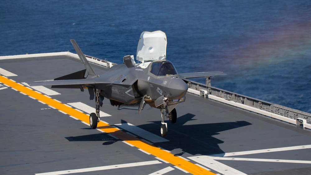 Dvids Images Us Marine Corps F 35b Lands On Js Izumo Image 22 Of 35