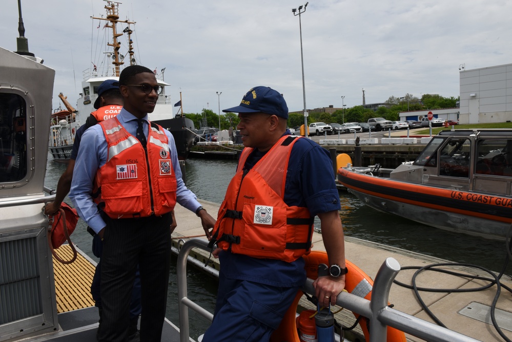 Dvids Images Cleveland Mayor Justin M Bibb Visits Us Coast Guard