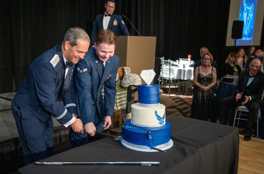 Dvids Images 56th Fw Honors Air Force 75th Anniversary Image 3 Of 4