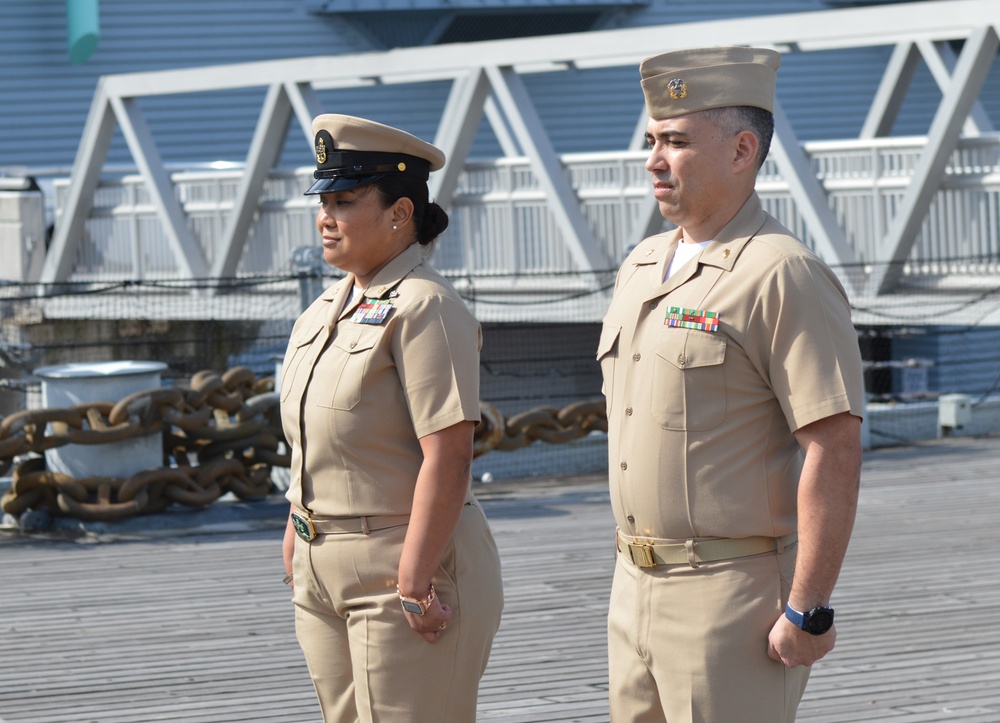 Dvids Images Hampton Roads Naval Museum Hosts A Re Enlistment