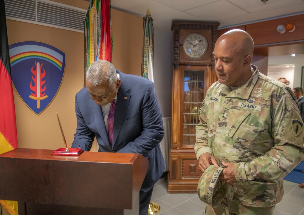 Dvids Images Secretary Of Defense Lloyd J Austin Iii Visits