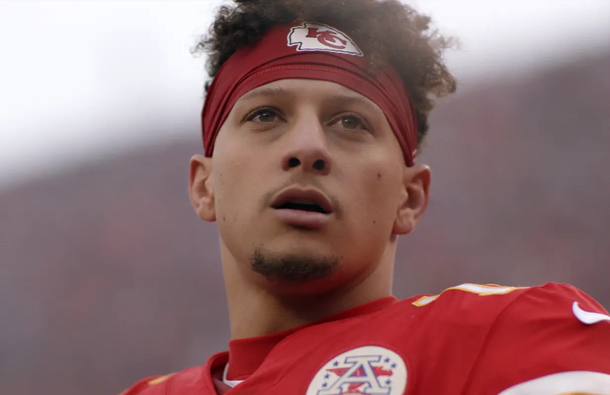 Netflixs Quarterback Gets Personal With Patrick Mahomes And Kirk