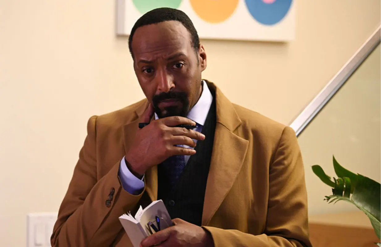 Jesse L Martin Plays A Likable Genius In Nbcs The Irrational