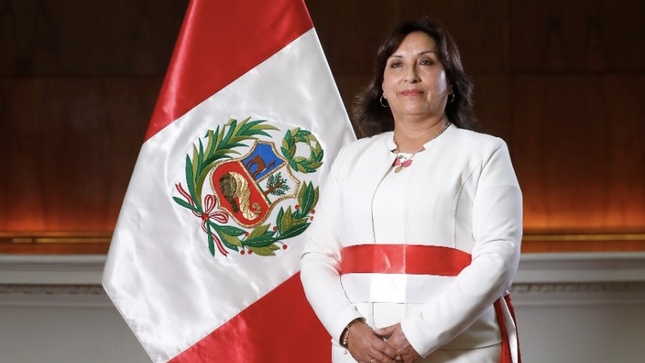 Dina Boluarte Jura Como La Primera Presidenta De La Historia De Perú