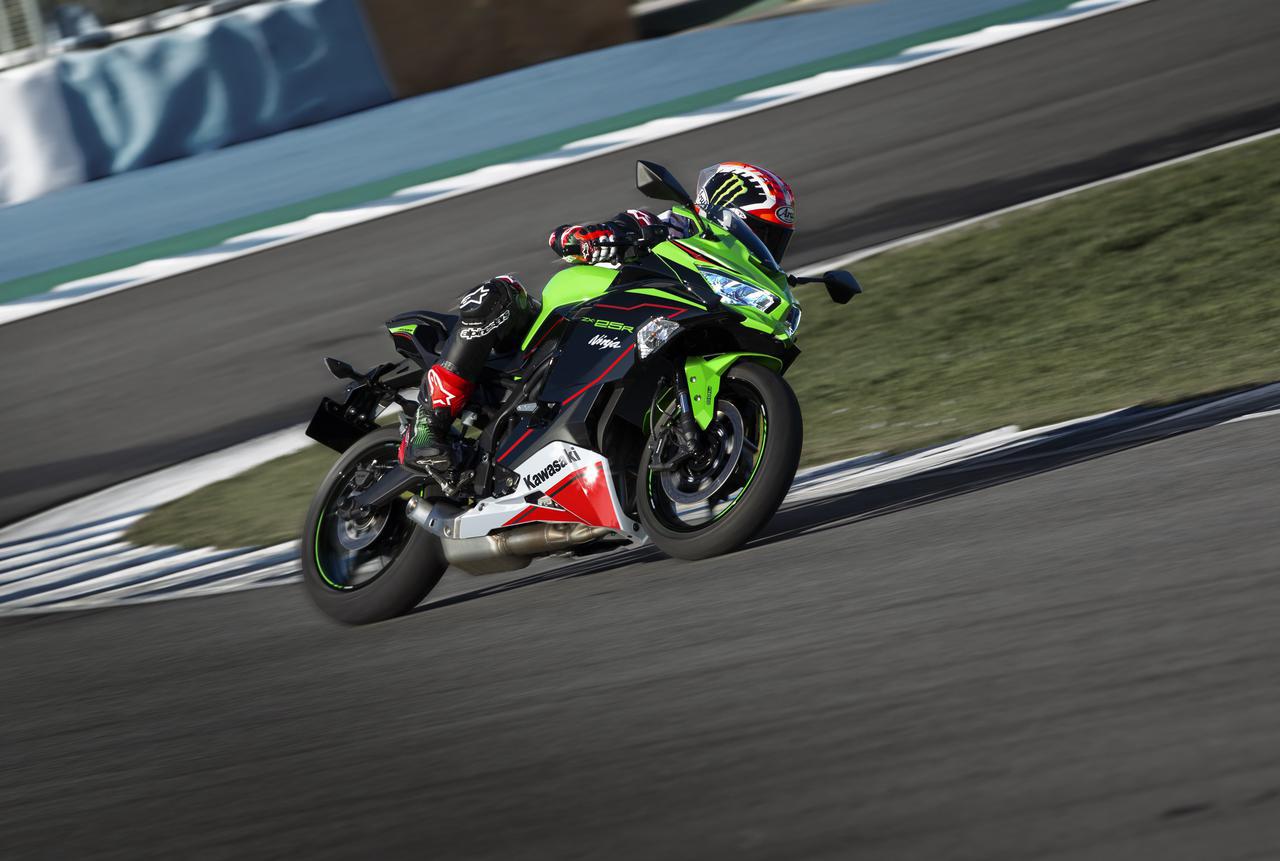 14番目の画像 【写真23枚】カワサキ「ニンジャ Zx 25r Se Se Krtエディション 」 Webオートバイ