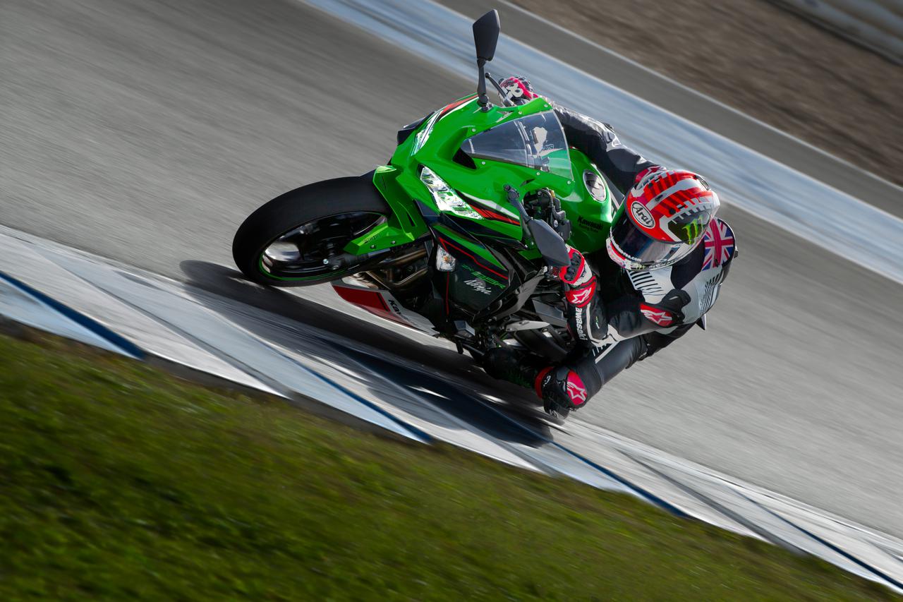 10番目の画像 【写真23枚】カワサキ「ニンジャ Zx 25r Se Se Krtエディション 」 Webオートバイ