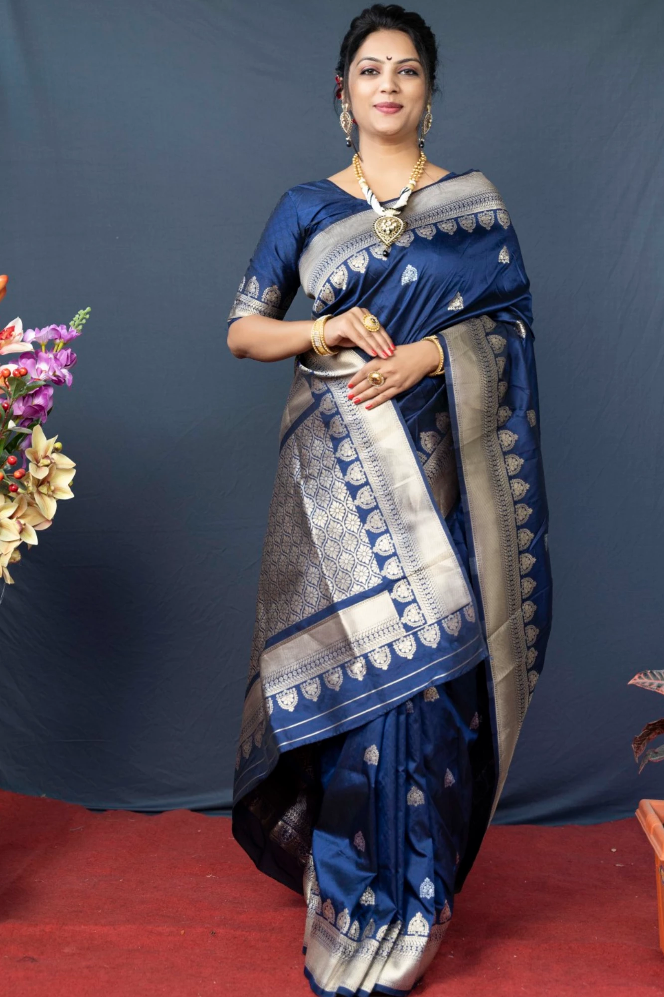 Woven Jacquard Pure Banarasi Silk Saree In Navy Blue Ucchal Fashion