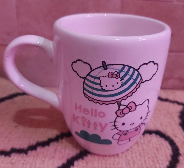 Taza Hello Kitty Oeste Comic