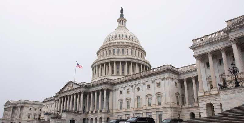 Los Demócratas Mantienen El Control Del Senado En Eeuu