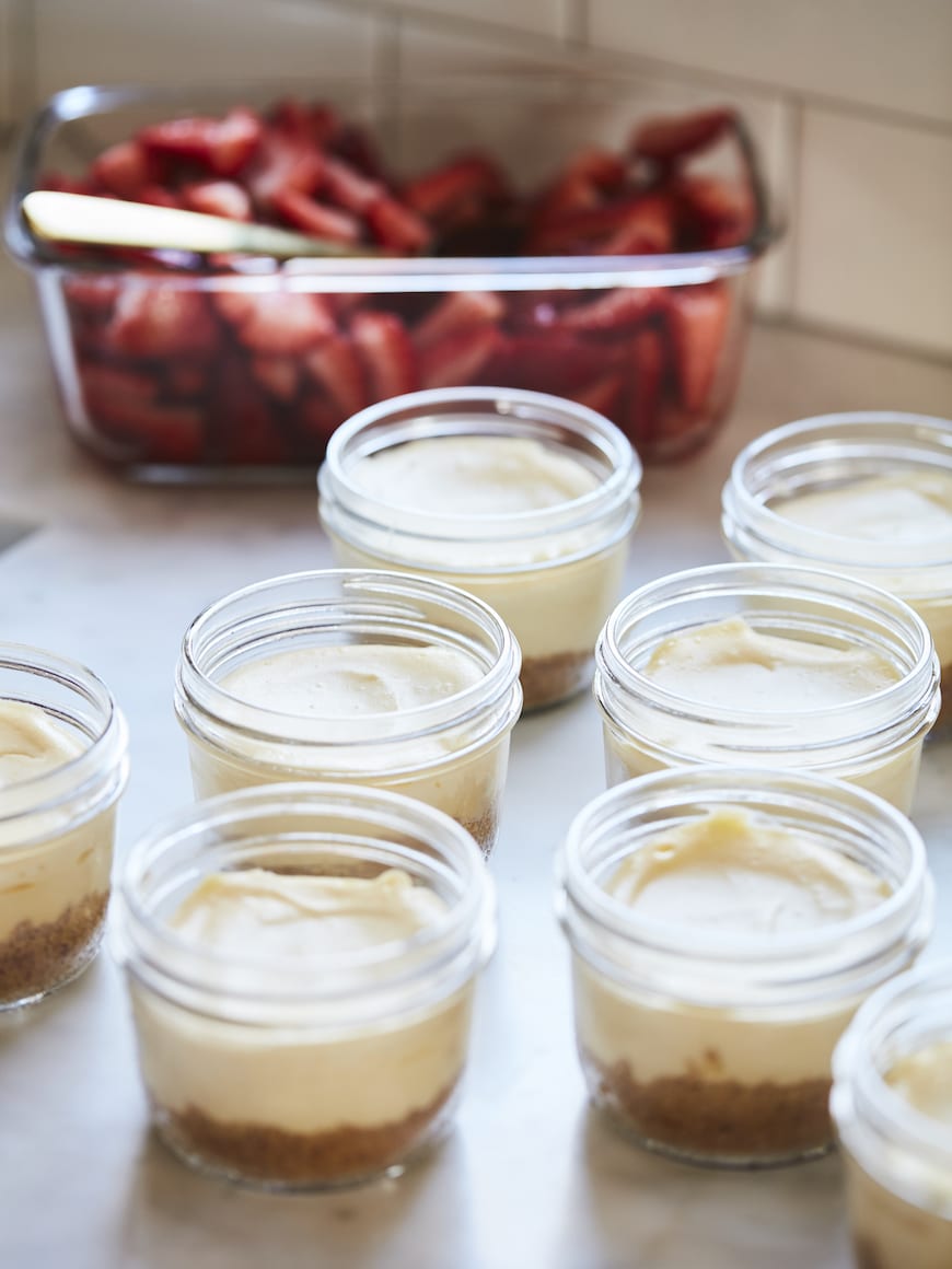 Mini Mason Jar Strawberry Cheesecakes Whats Gaby Cooking