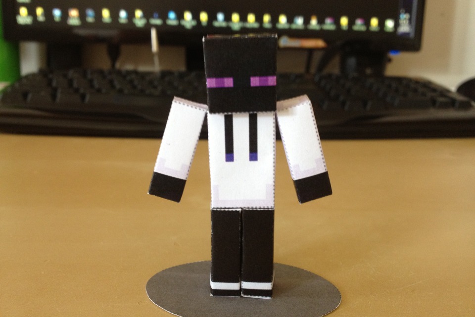 Diy Minecraft Enderman From Scratch Minecraft Papercraft Enderman