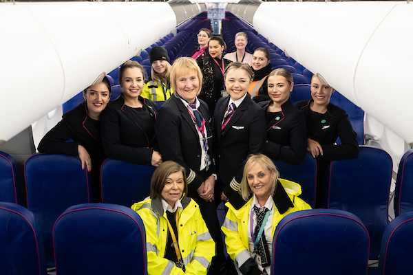 Ttg Travel Industry News Wizz Air And Ambassador Pay Tribute To