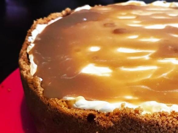 Donna Hays Salted Caramel And Vanilla Baked Cheesecake By Courtneys