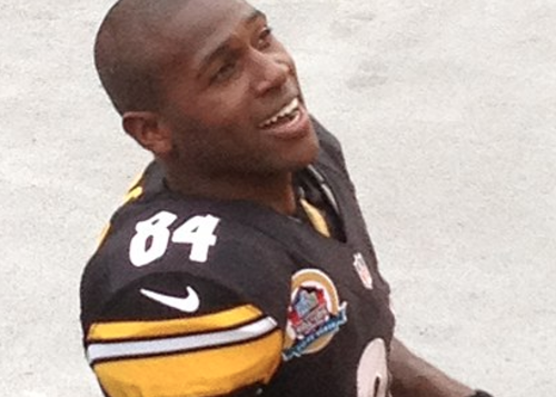 Deadline Detroit Controversial Ex Nfl Star Antonio Brown Is Now A Cmu