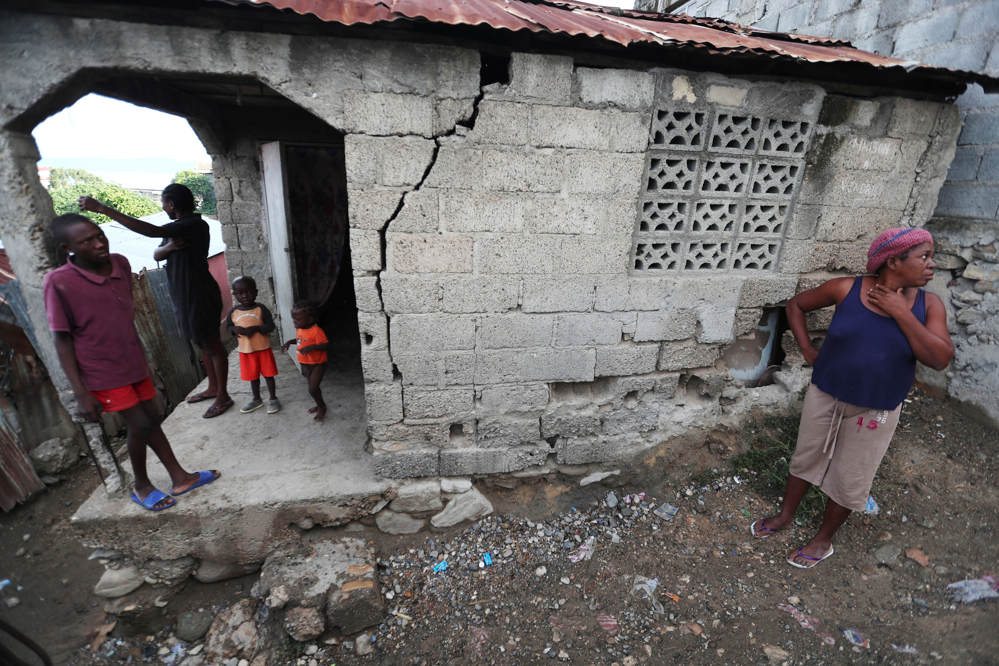 Haiti Quake Death Toll Rises To 15 And 300 Injured