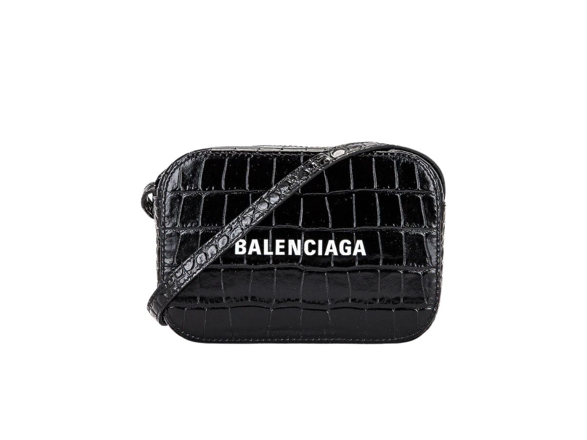 Sasom กระเป๋า Balenciaga Everyday Xs Camera Bag Crocodile Embossed