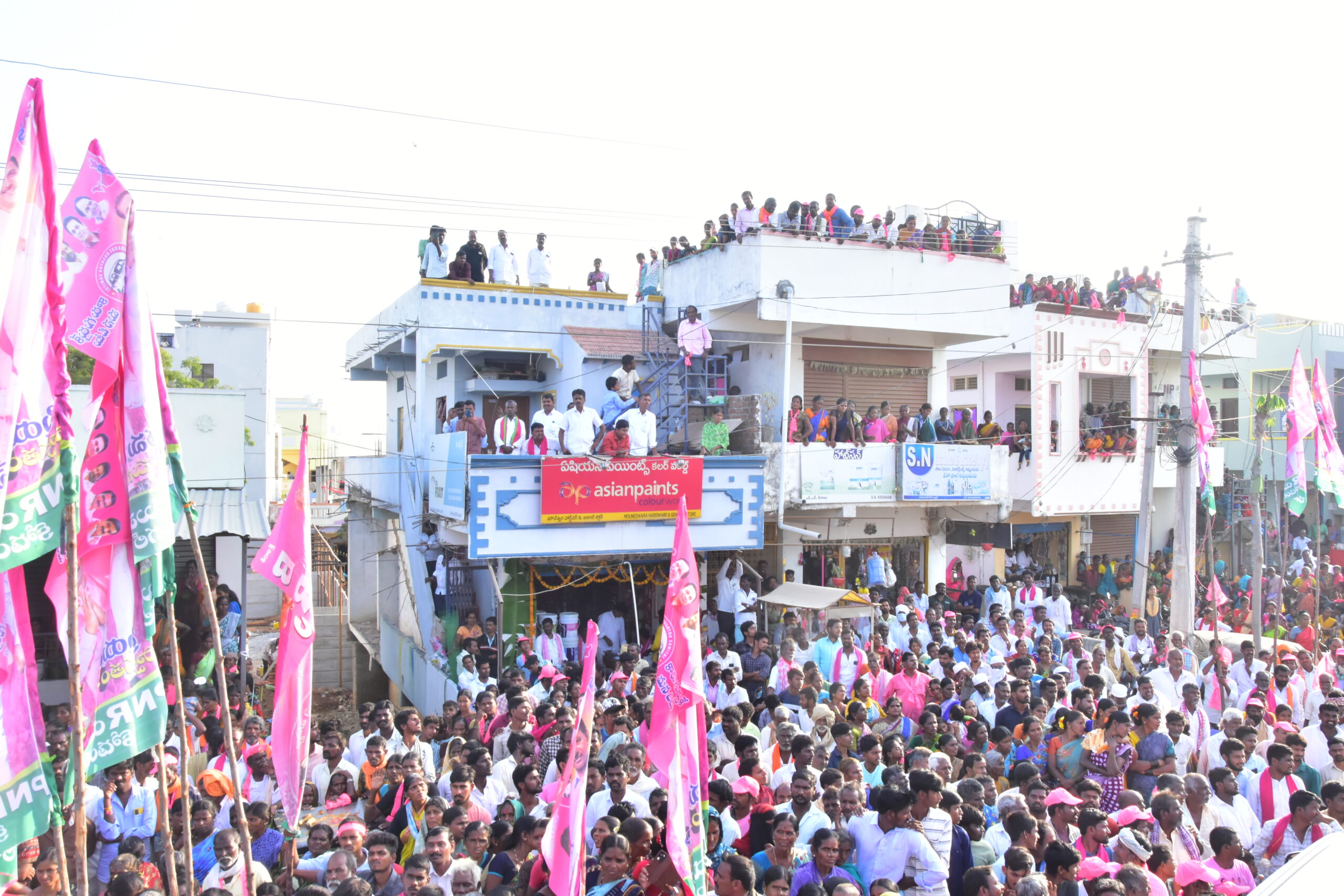 Harish Rao Road Show హరీష్ రావు రోడ్ షోకు జననీరాజనం Namasthe Telangana